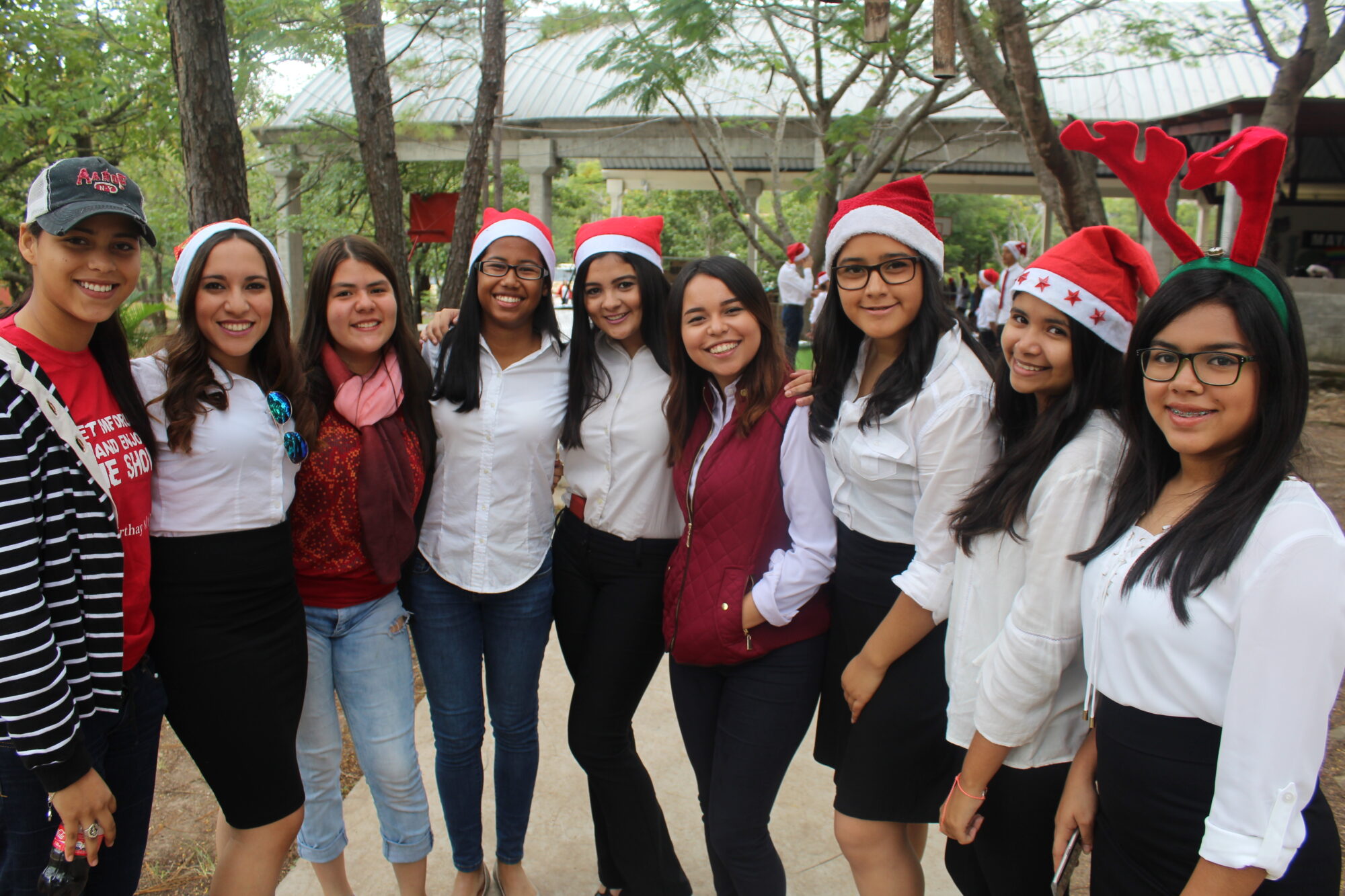 Alumni – Mayan School